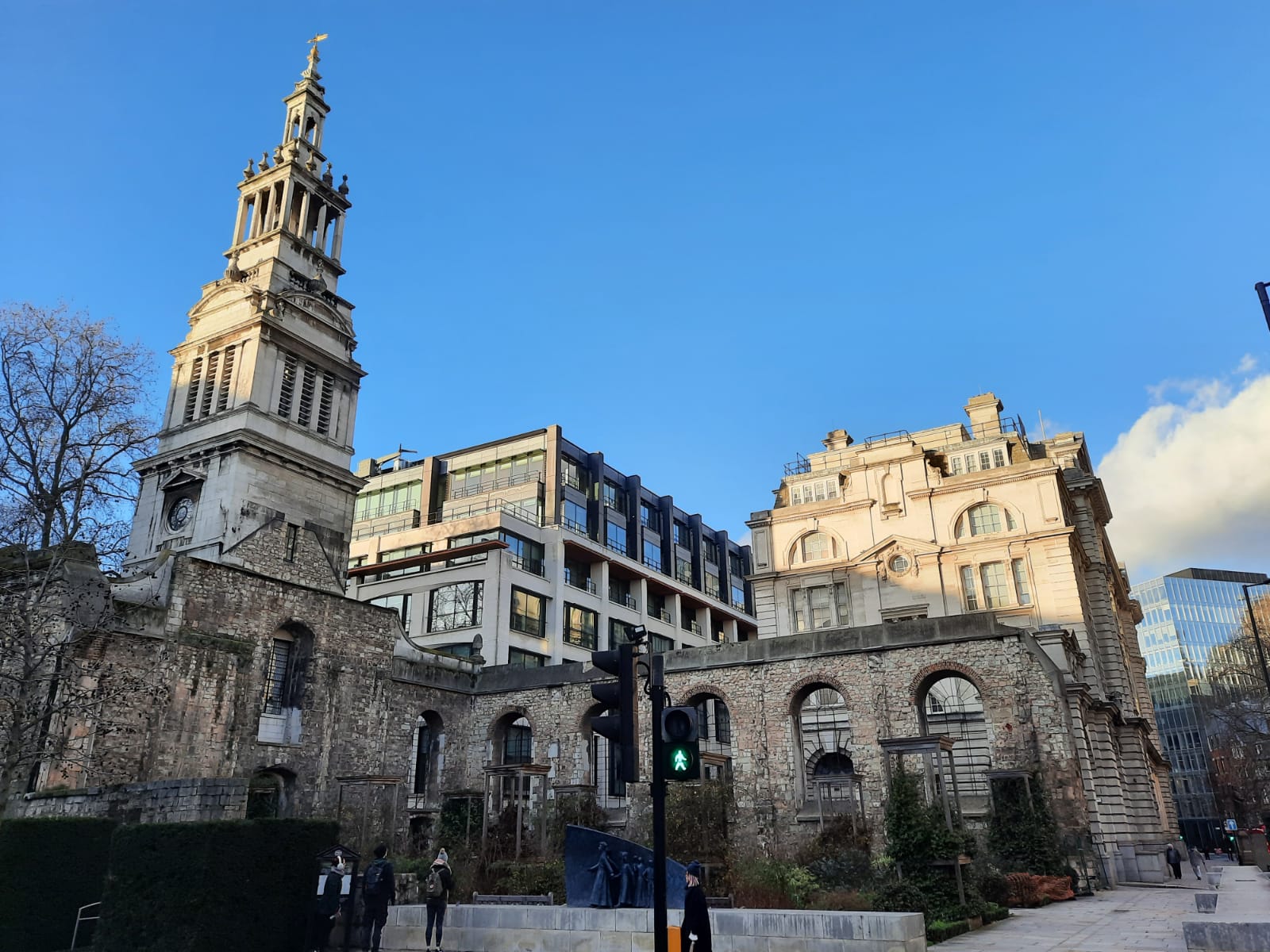 Walking London's Roman Walls