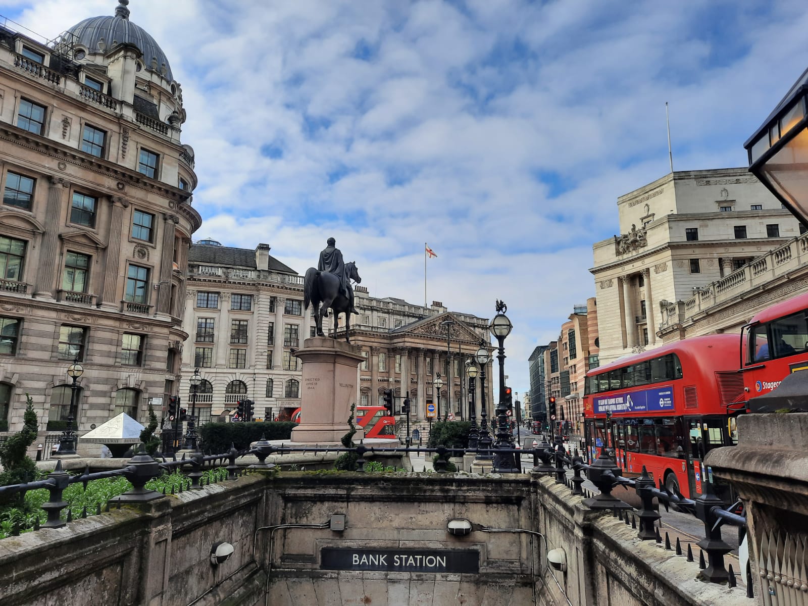 Traces of Londinium - A Historic Walking Tour in Roman London
