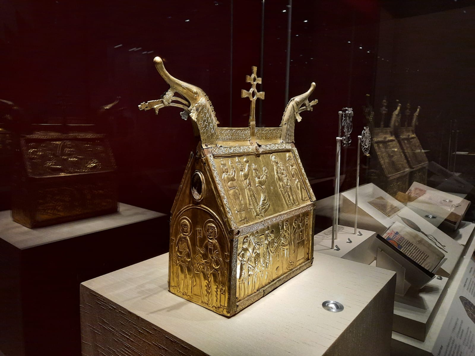 Thomas Becket: Murder and the Making of a Saint - British Museum ...