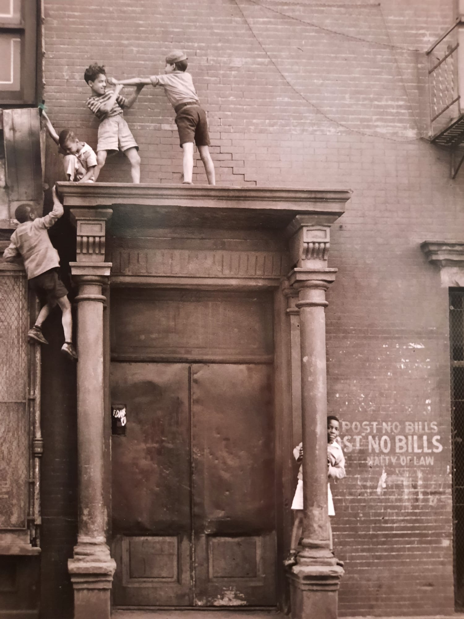Helen Levitt: In The Street - Photographers' Gallery, London (LAST ...