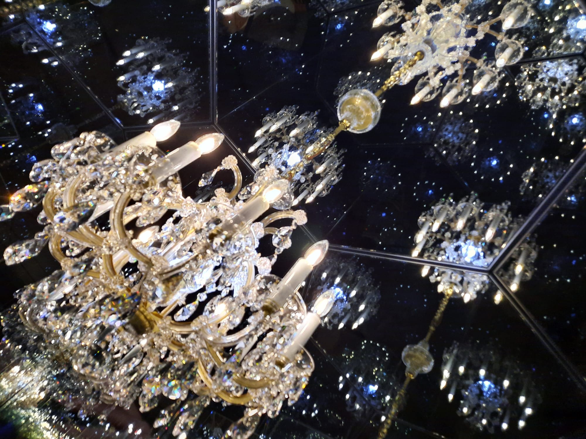 Yayoi Kusama: Infinity Mirror Rooms - Tate Modern, London – Salterton ...