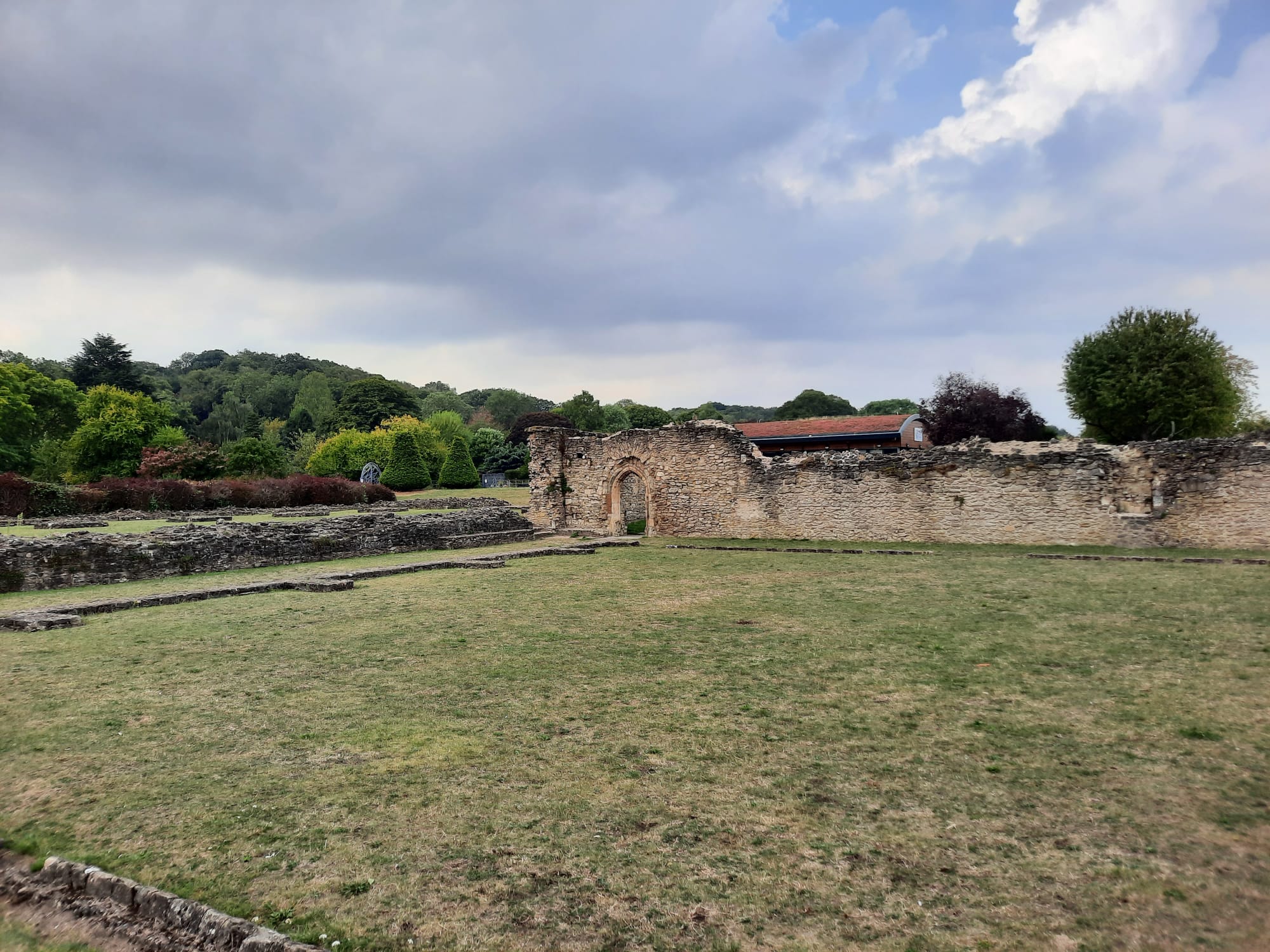 Lesnes Abbey, London – Salterton Arts Review