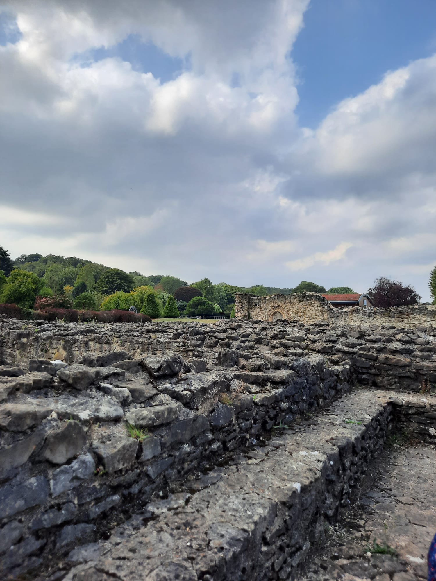 Lesnes Abbey, London – Salterton Arts Review