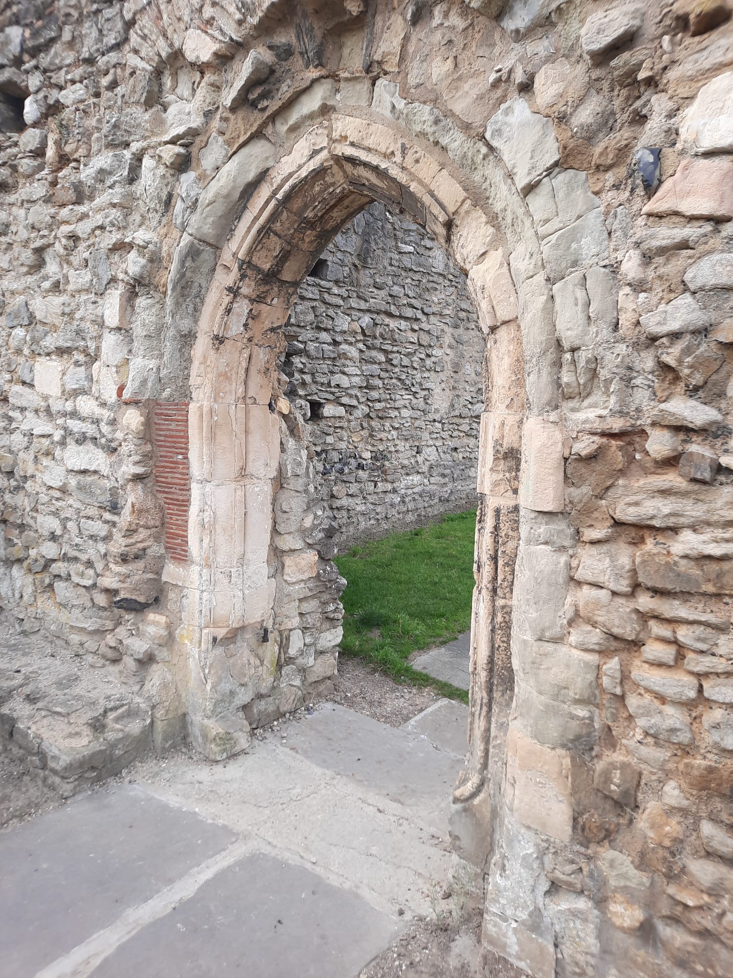 Lesnes Abbey, London – Salterton Arts Review