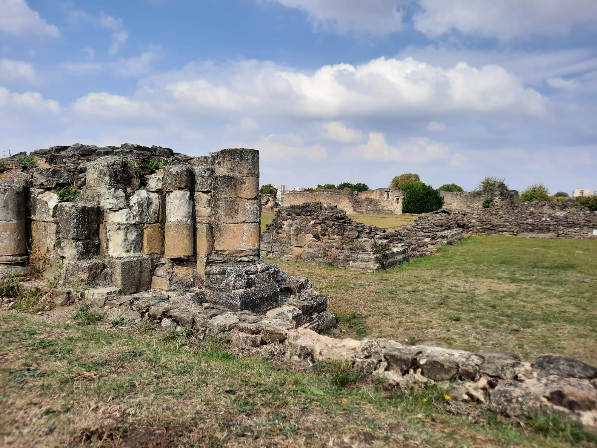 Lesnes Abbey, London – Salterton Arts Review