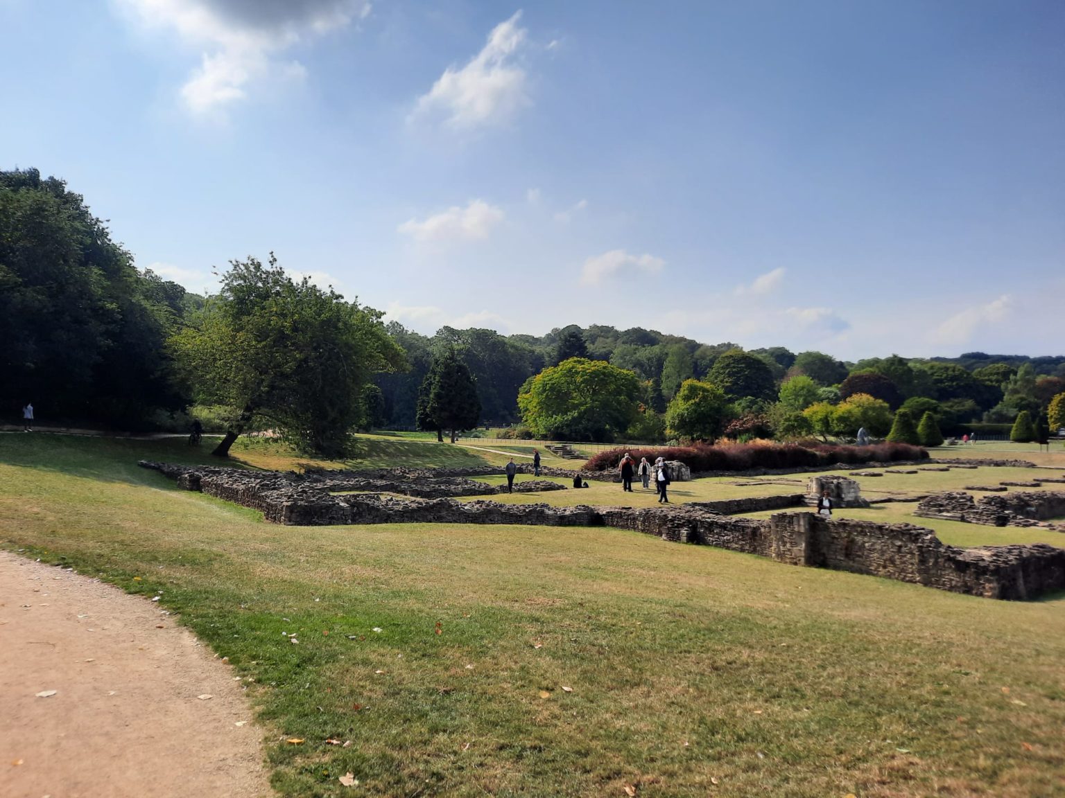 Lesnes Abbey, London – Salterton Arts Review