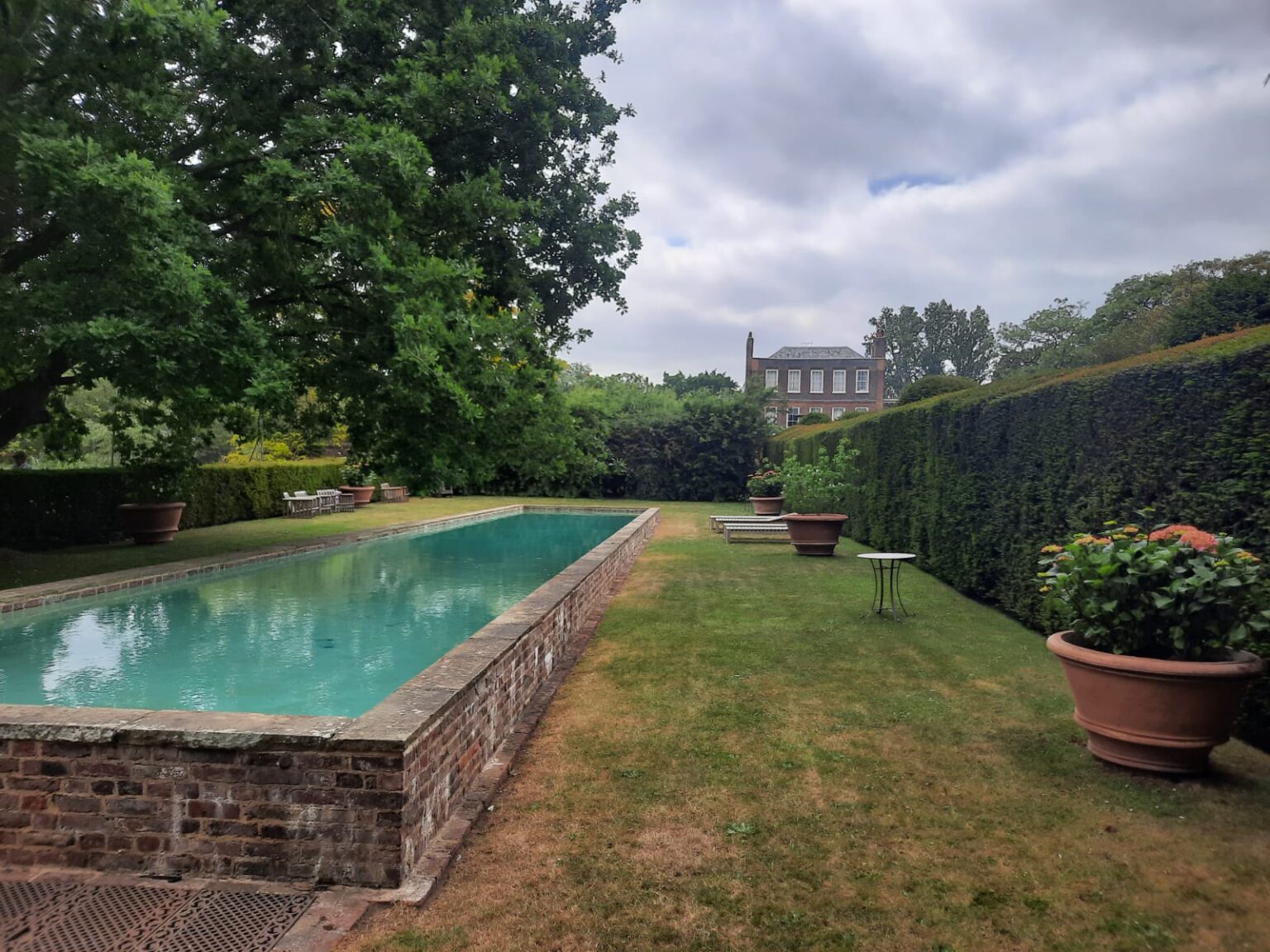Petersham Through Its Gardens – Salterton Arts Review